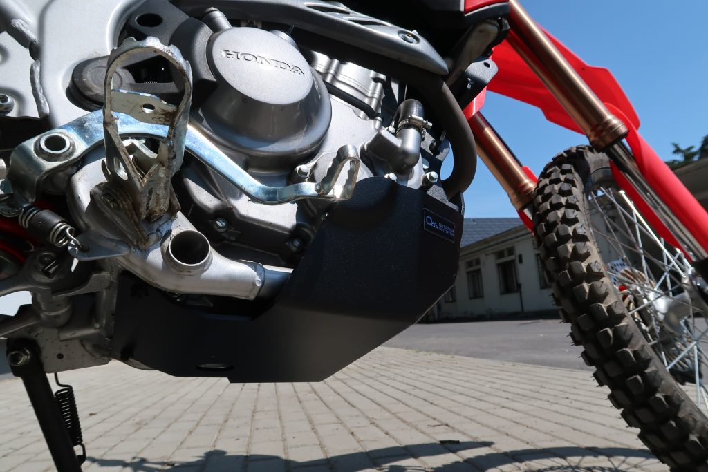 Honda CRF300L – Cubrecarter